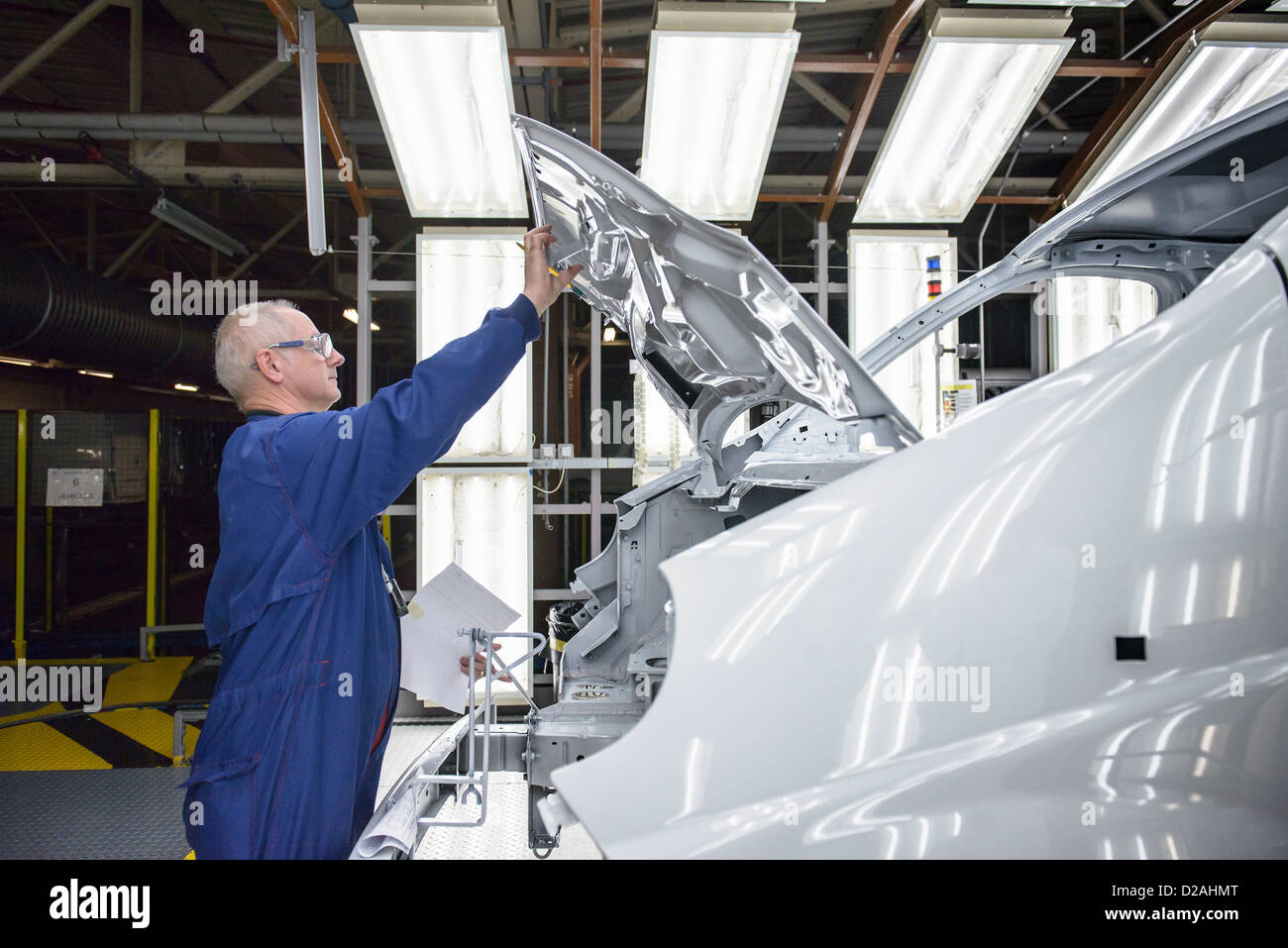 Car Factory Paint Stock Photos & Car Factory Paint Stock Images - Alamy