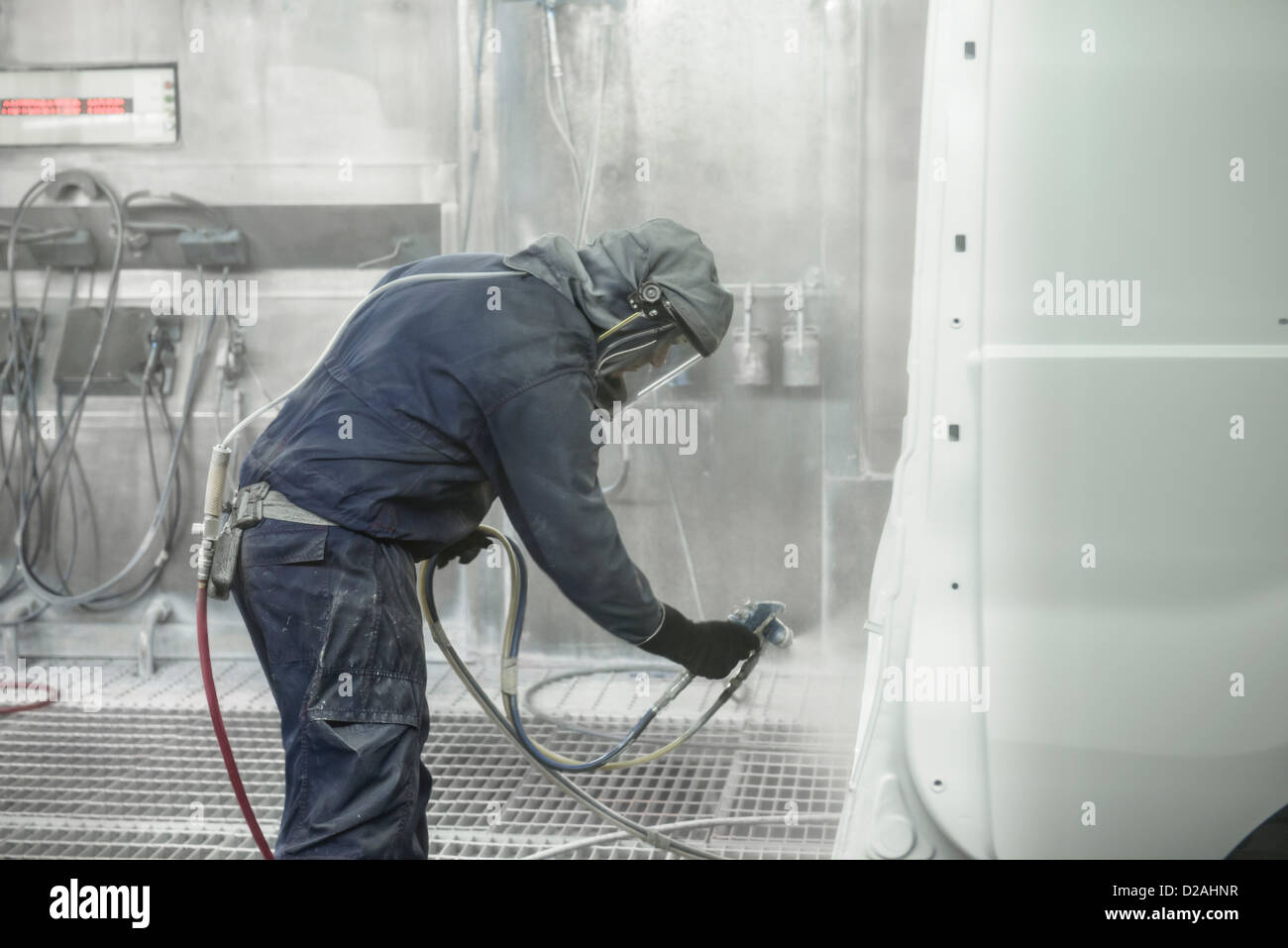 Spray Painting Stock Photos & Spray Painting Stock Images - Alamy