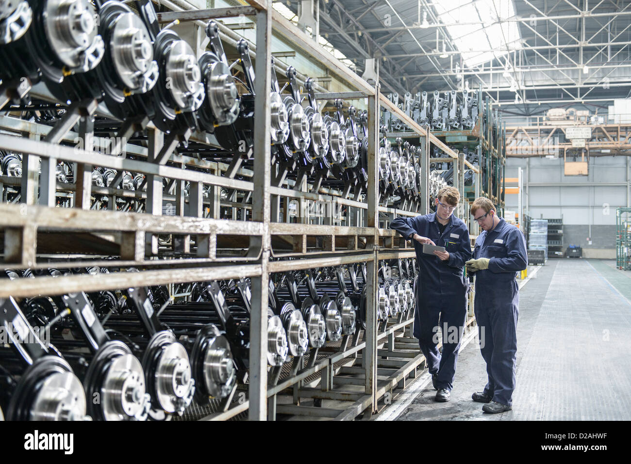 Auto workers factory hi-res stock photography and images - Alamy