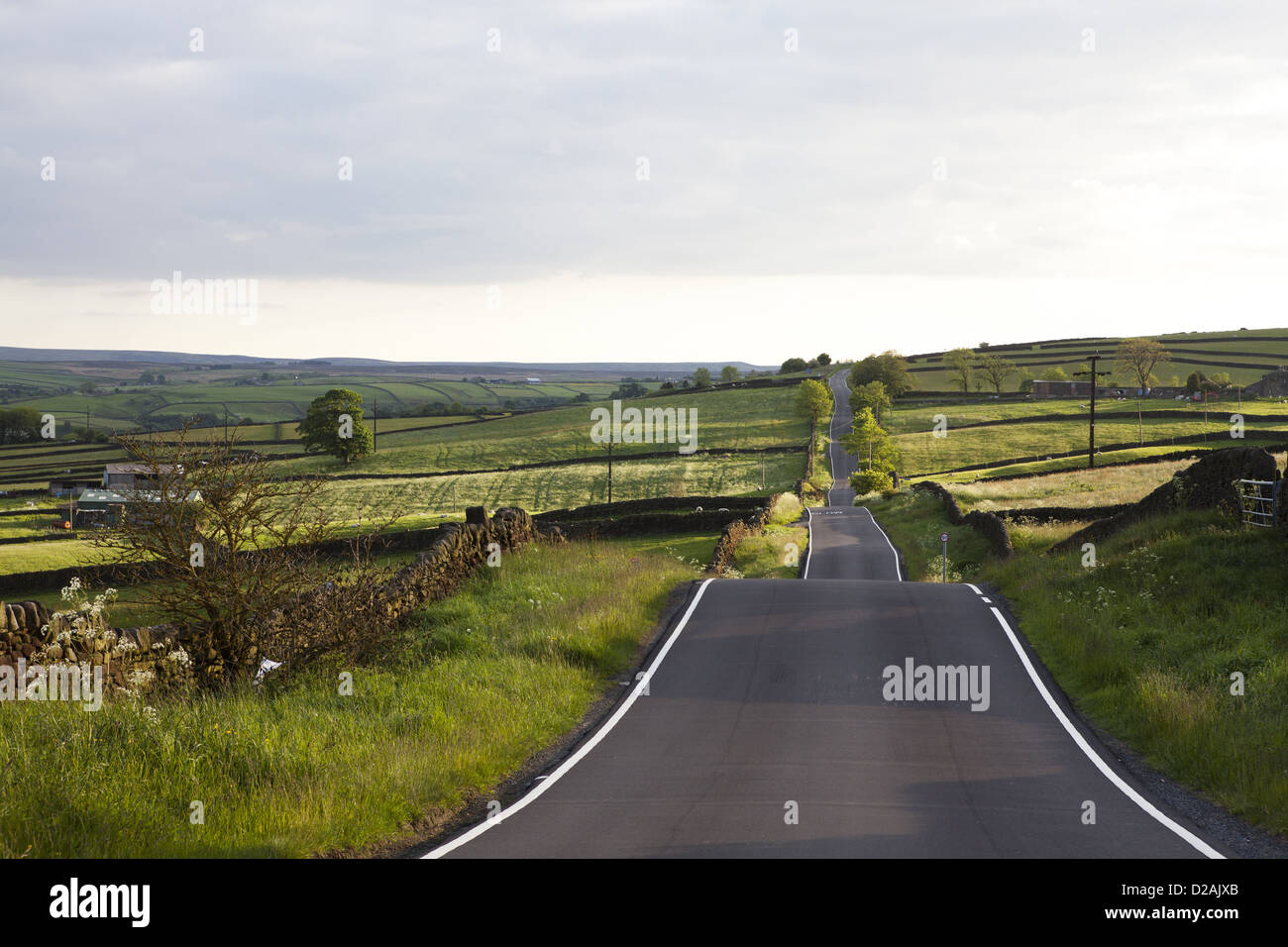 Roadway street hi-res stock photography and images - Alamy