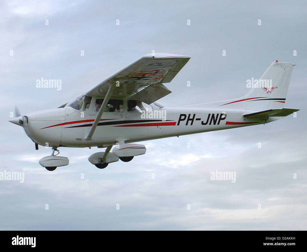 Special Air Activities BV, Cessna 172N , Deventer - Teuge (EHTE), PH ...