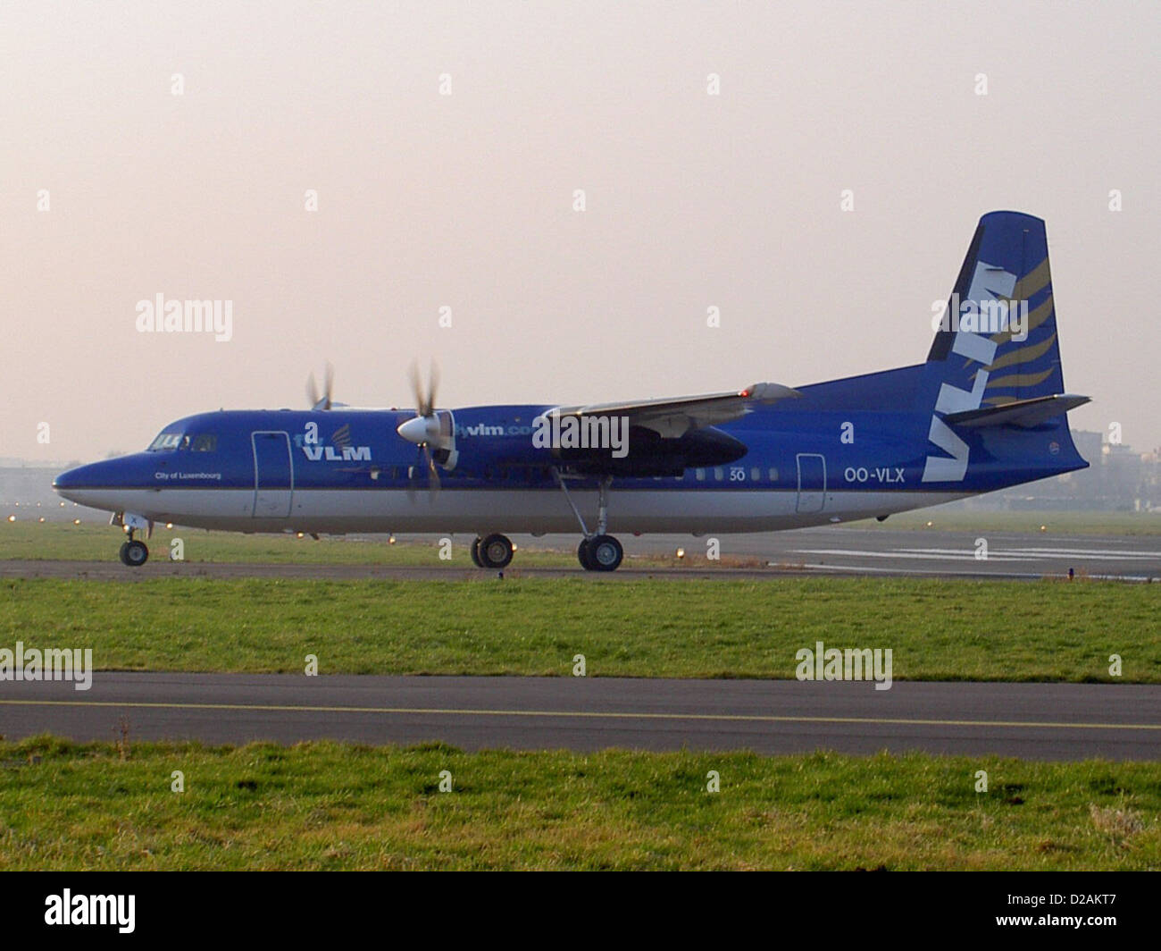 Fokker 50 hi-res stock photography and images - Alamy