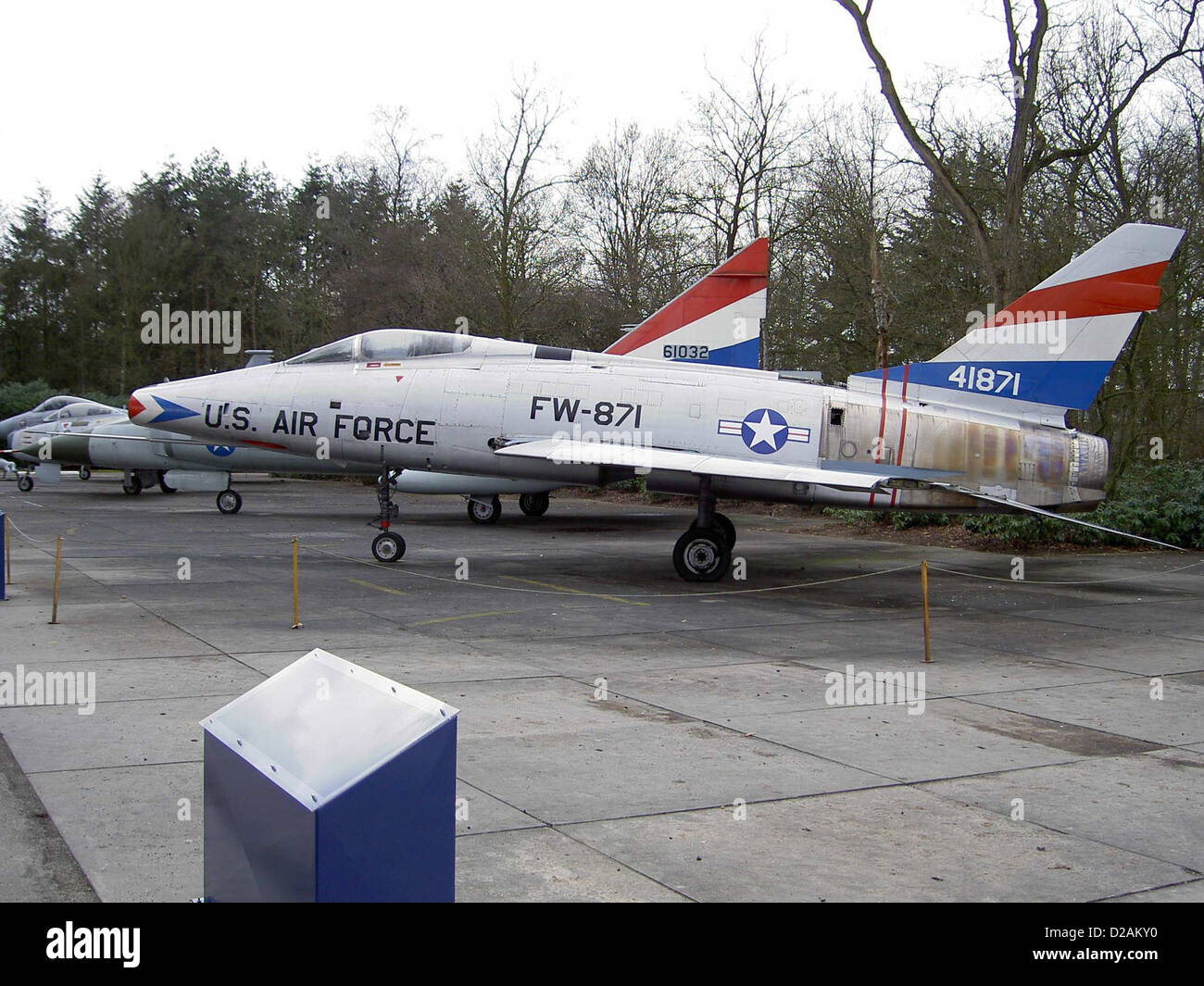 The F100 is an American-made fighter jet used by the United States Air ...