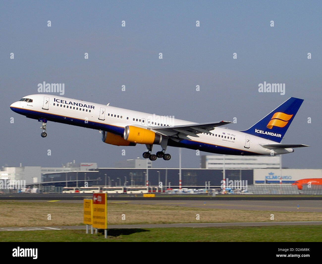 Boeing 757 family hi-res stock photography and images - Alamy