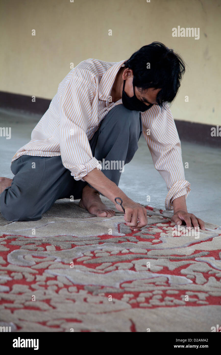 Carpet weaving in kathmandu nepal hi-res stock photography and images ...