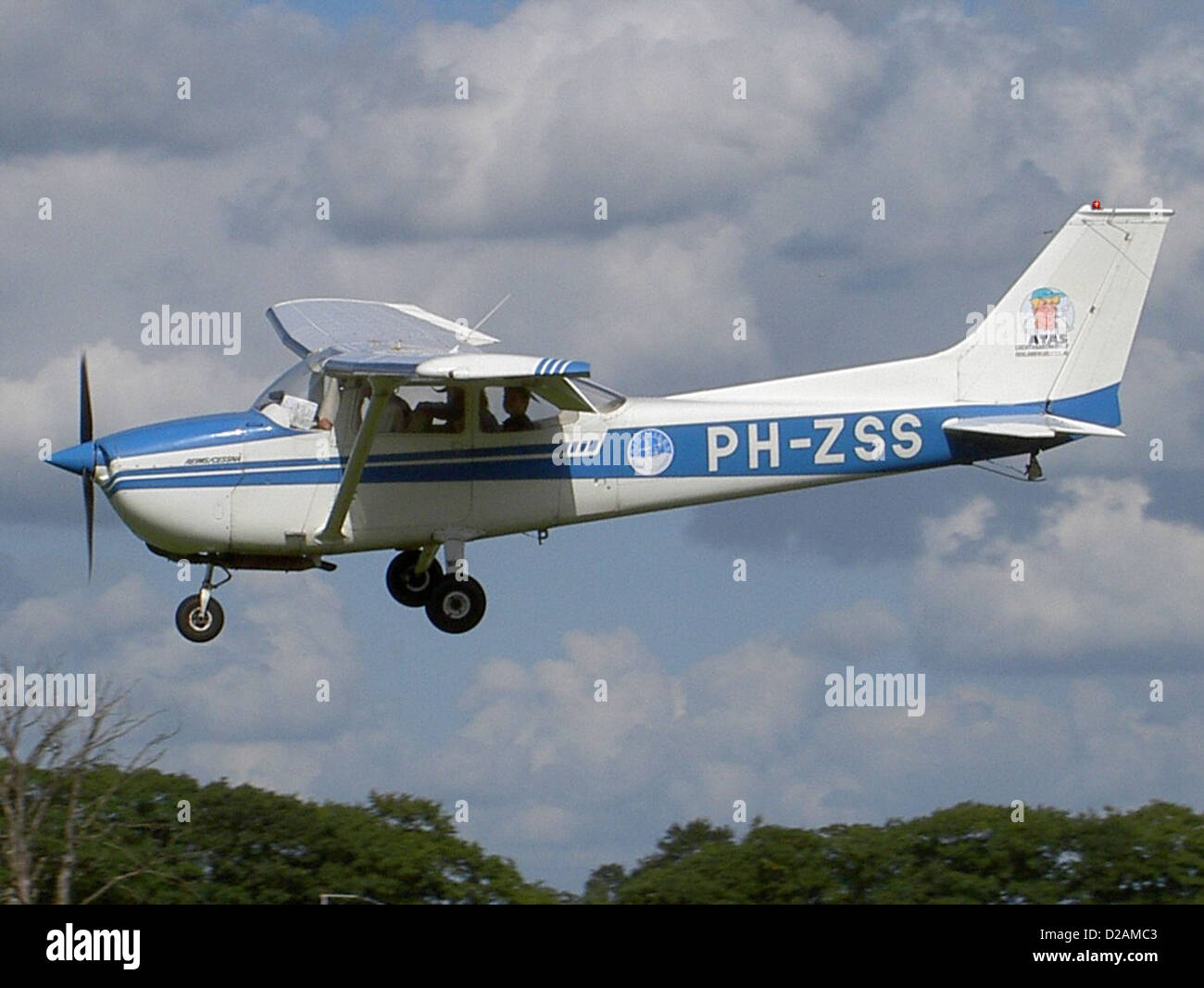 Single engine airplane hi-res stock photography and images - Alamy