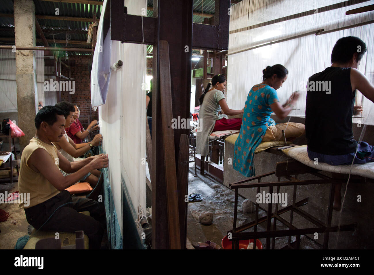 Nepalese workers hi-res stock photography and images - Alamy