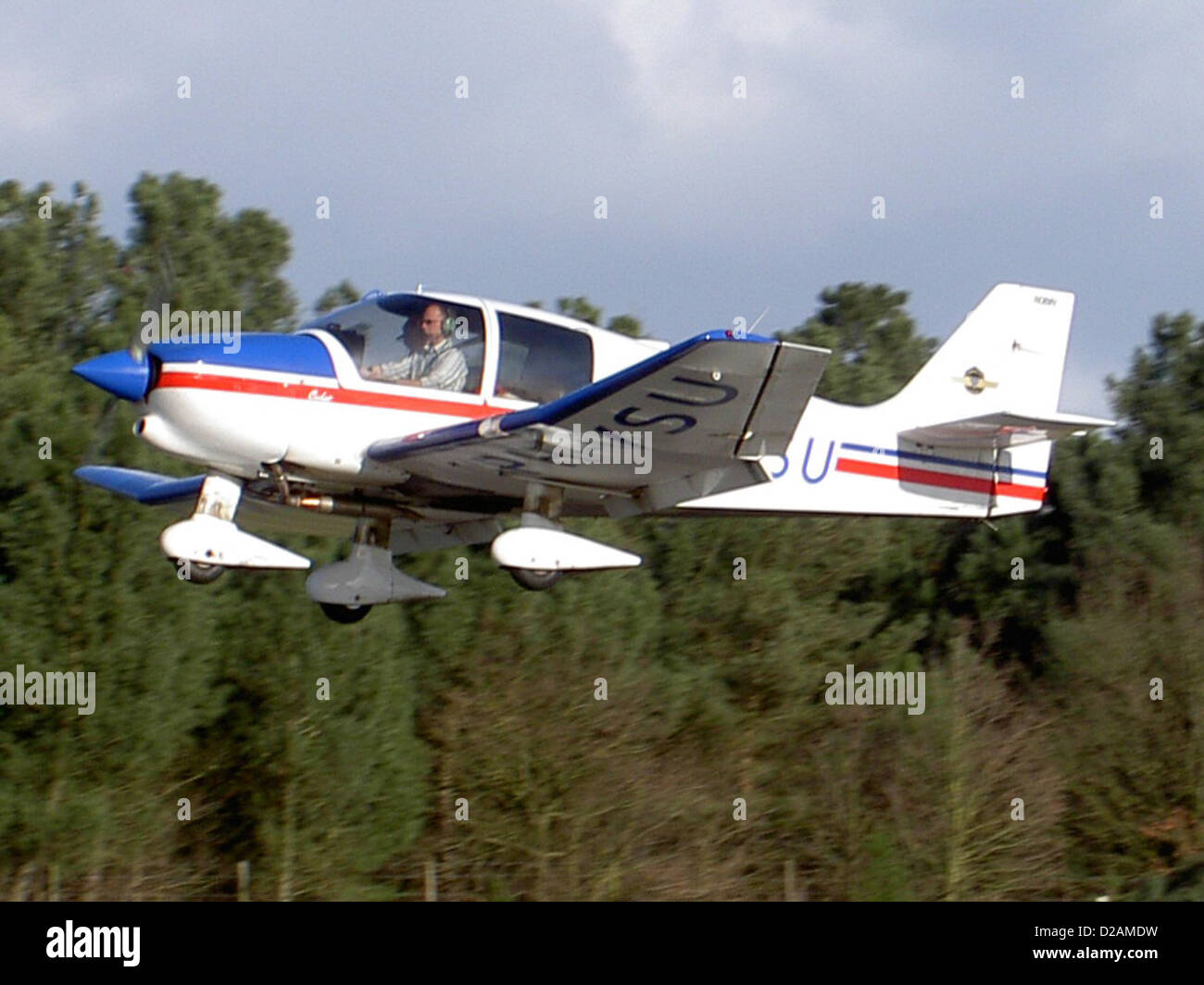 Vliegclub Seppe operates a Robin DR.400/100 Cadet with the registration ...