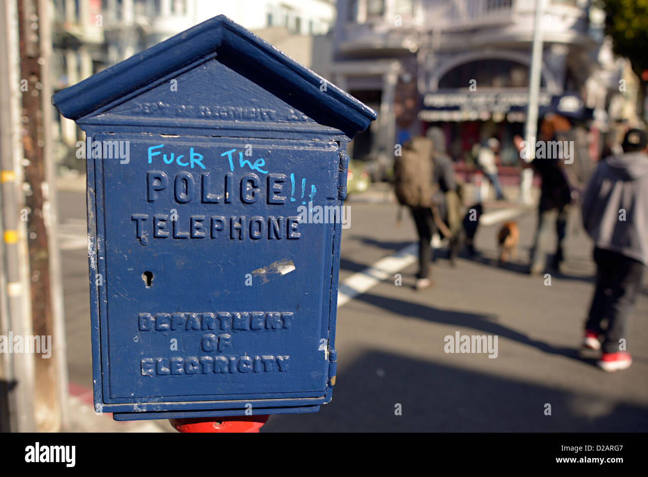 Police telephone san francisco hi-res stock photography and images - Alamy