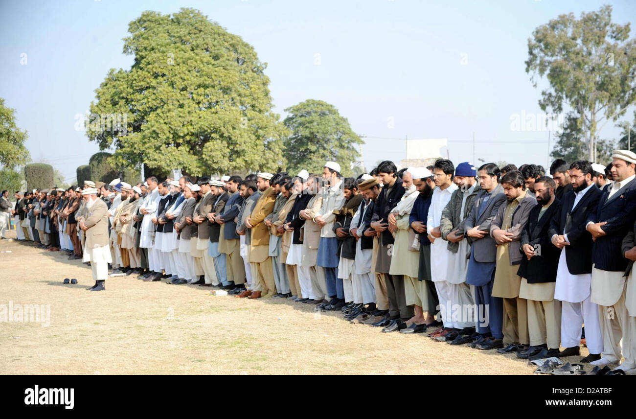 Residents of Bara offer absence funeral prayer of eighteen people, who ...