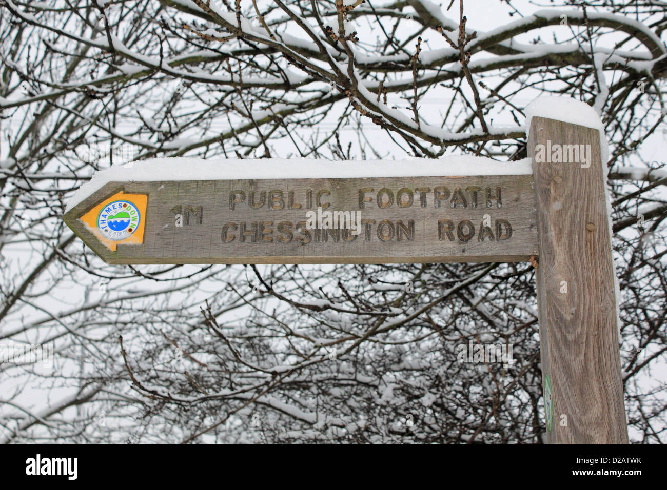 4 road sign directions hi-res stock photography and images - Alamy