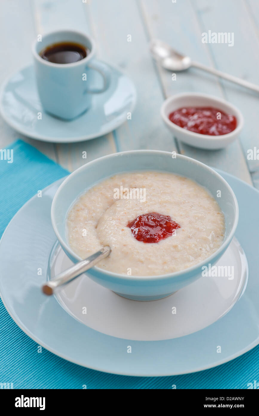Jam porridge hi-res stock photography and images - Alamy