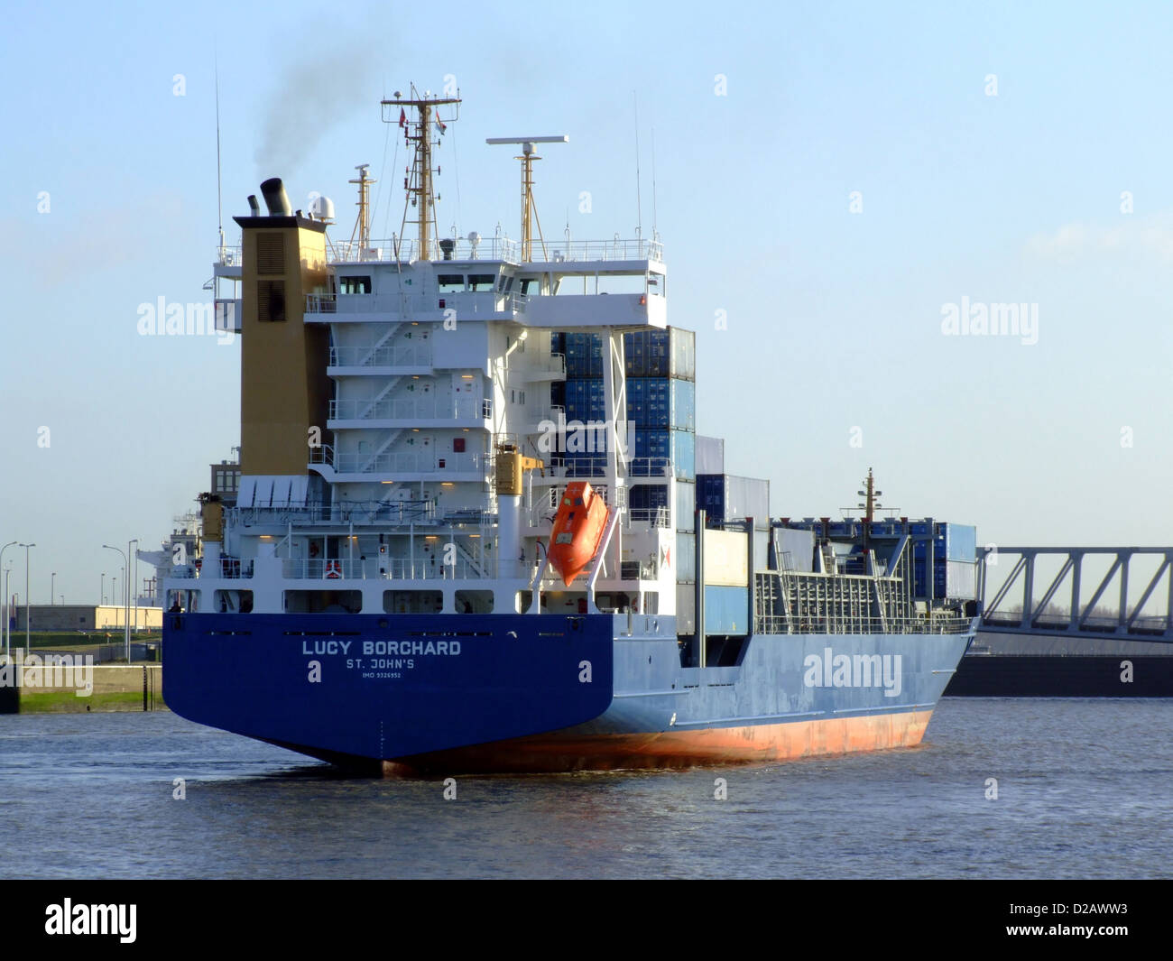 Cryogenic shipping hi-res stock photography and images - Alamy