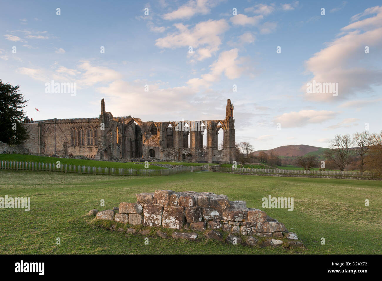 12th century or c12 medieval monastic ruins hi-res stock photography ...