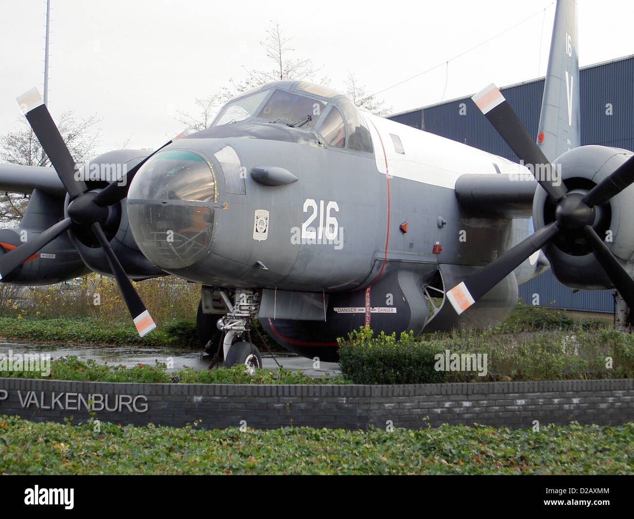 P 2v hi-res stock photography and images - Alamy
