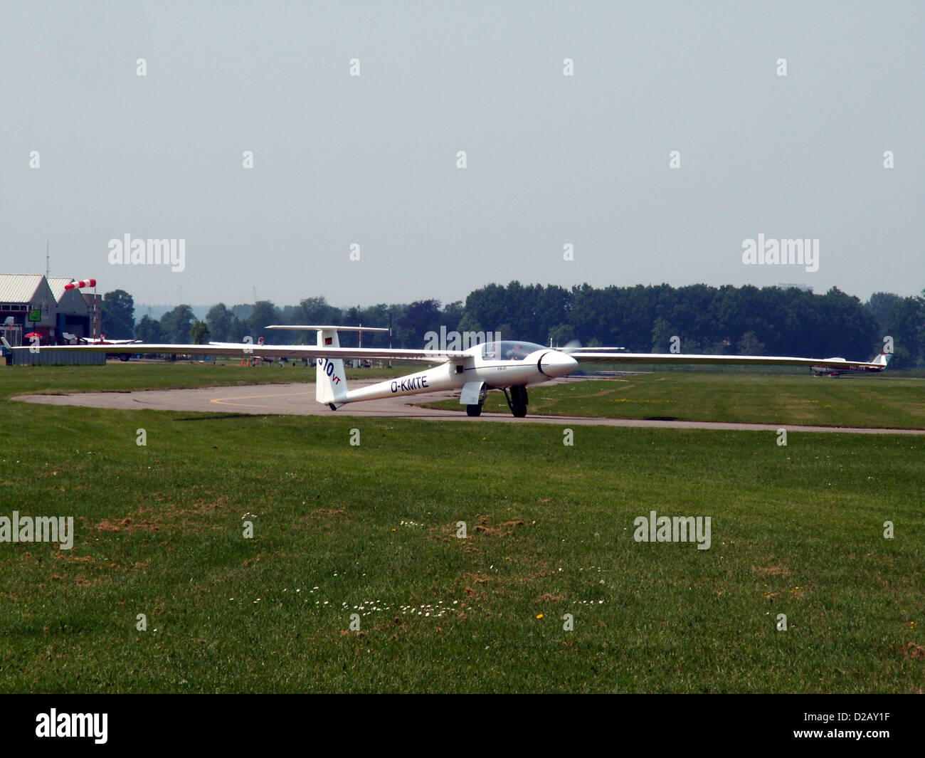 The Stemme S-10 D-KMTE is a high-performance motorglider, designed for ...