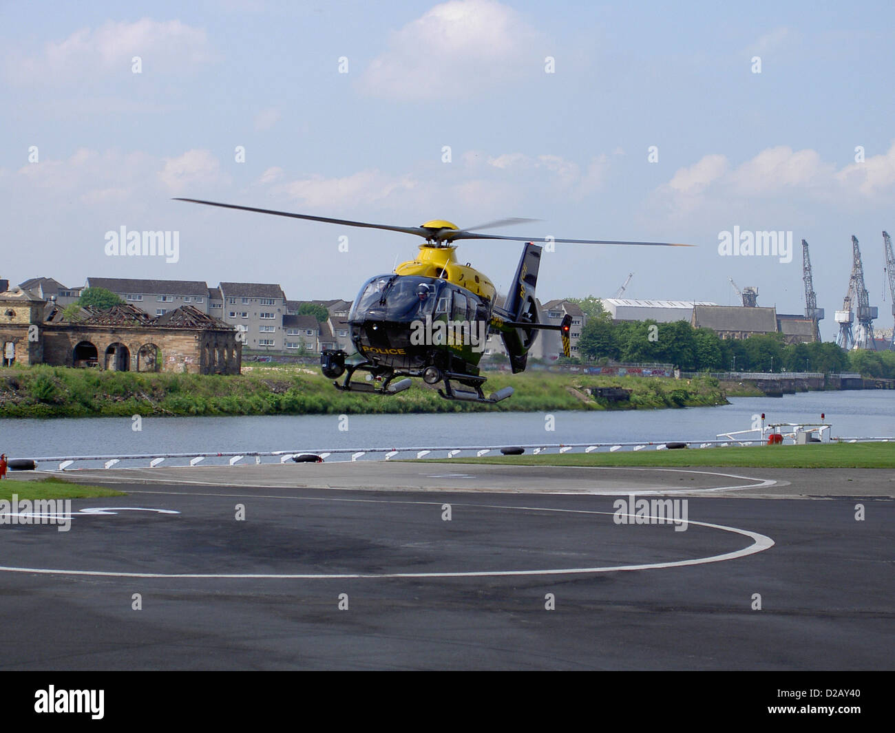 Glasgow airport police hi-res stock photography and images - Alamy
