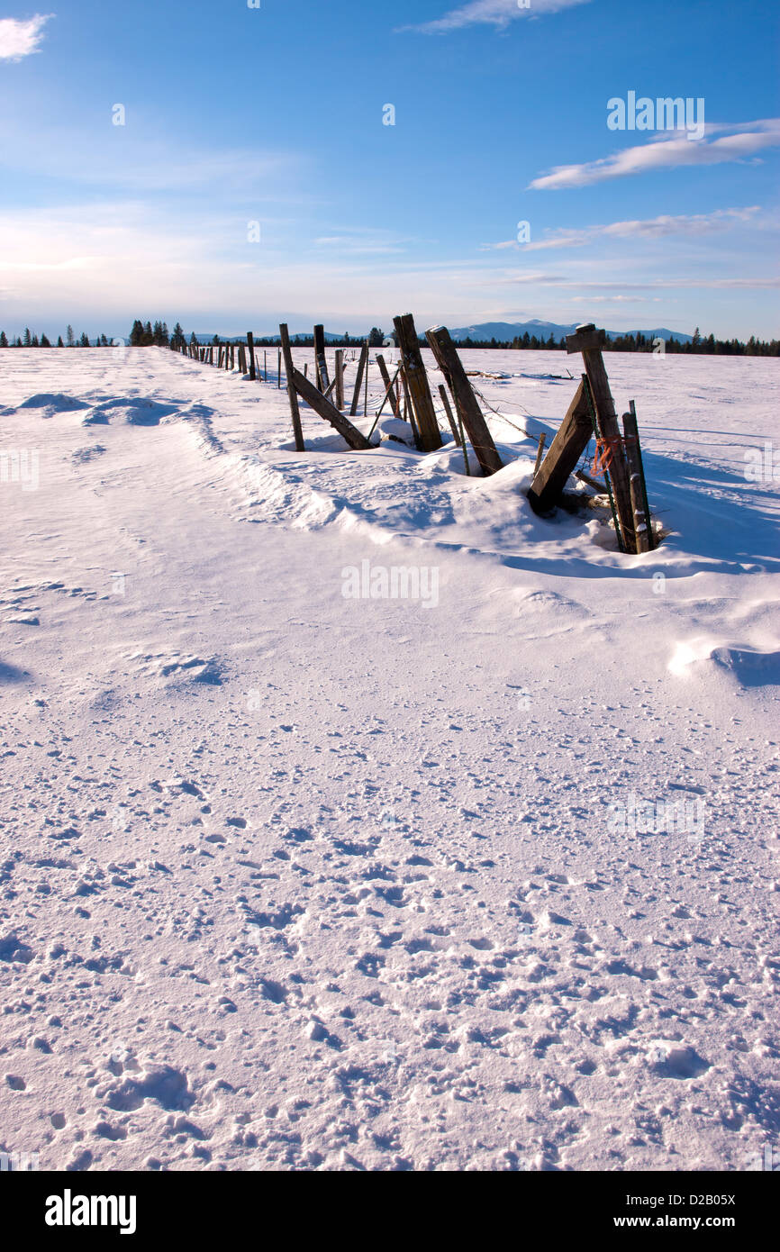 Rural scene in winter Stock Photo - Alamy