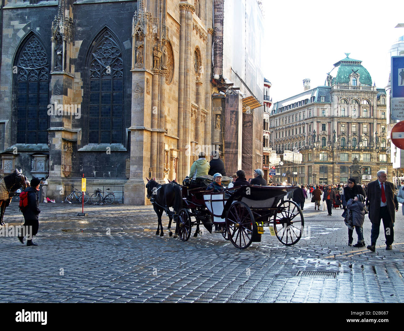 Stephanplatz hi-res stock photography and images - Alamy