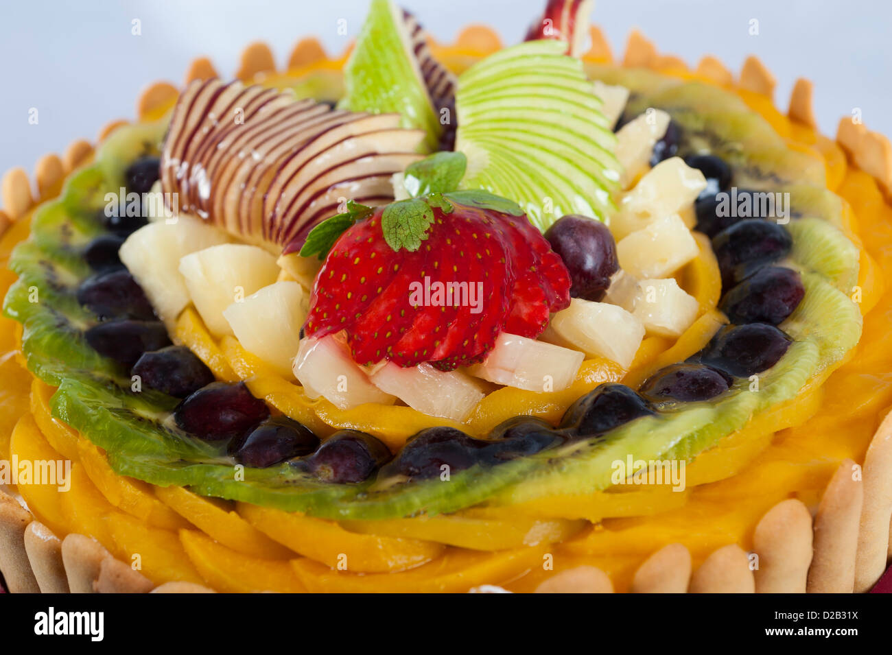 Sponge cake with fruit hi-res stock photography and images - Alamy