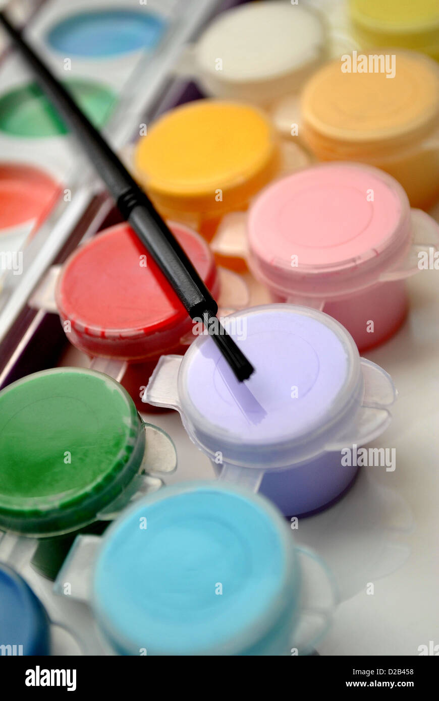Acrylic paint school supplies hi-res stock photography and images - Alamy