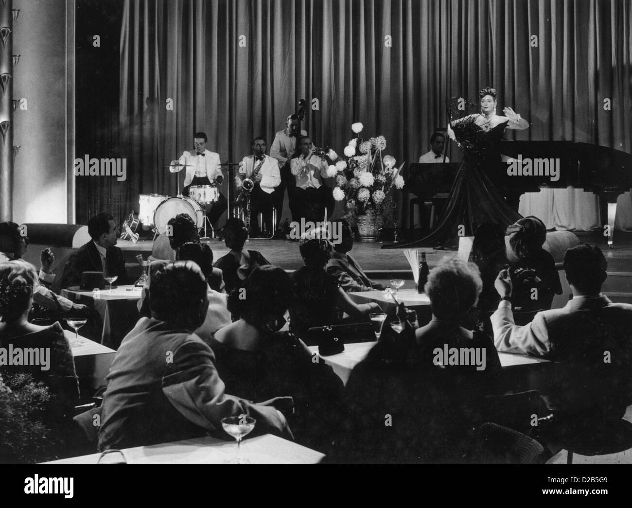 Cinema cuba Black and White Stock Photos & Images - Alamy