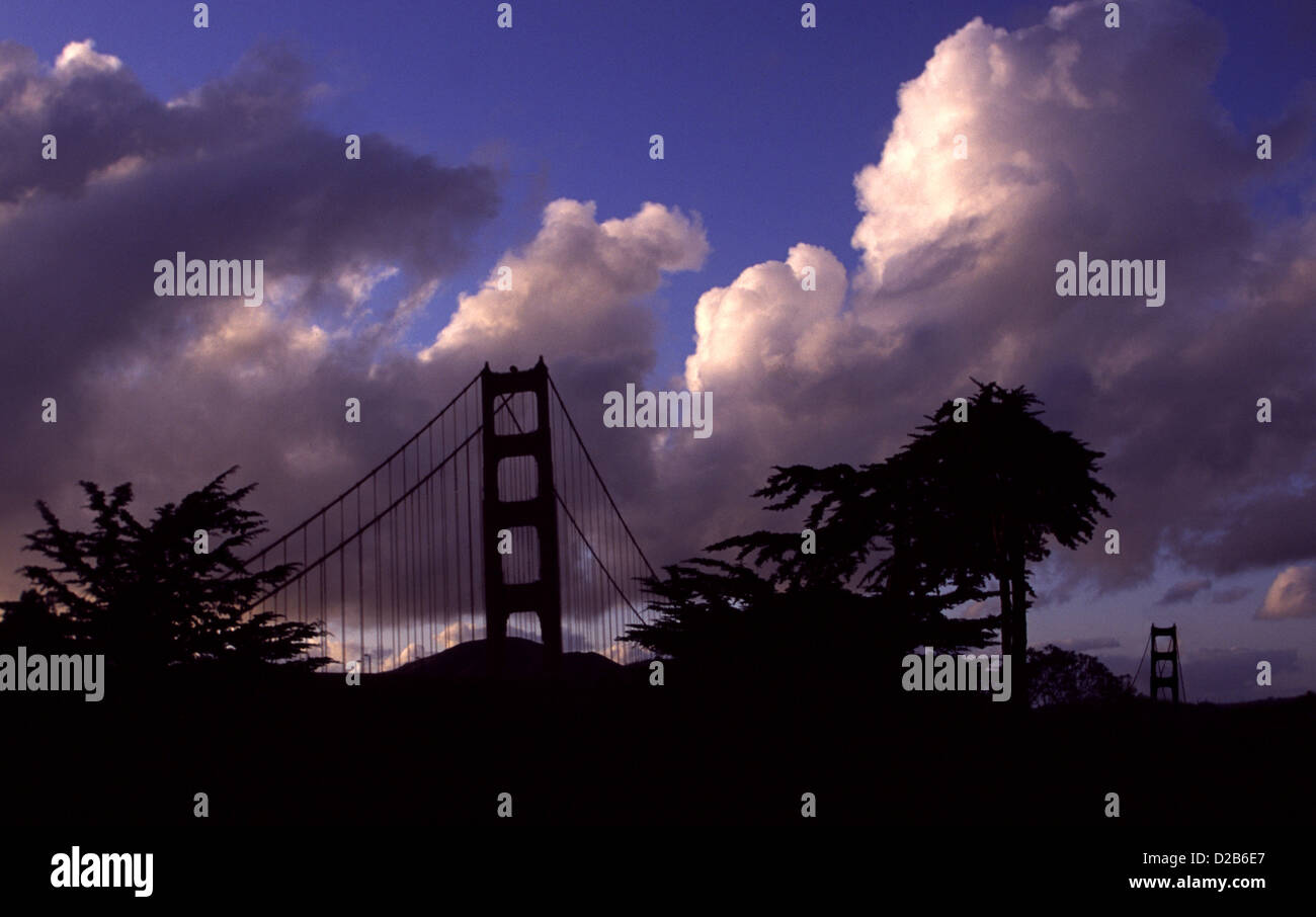 The Golden Gate Bridge at dusk. San Francisco, California Stock Photo ...
