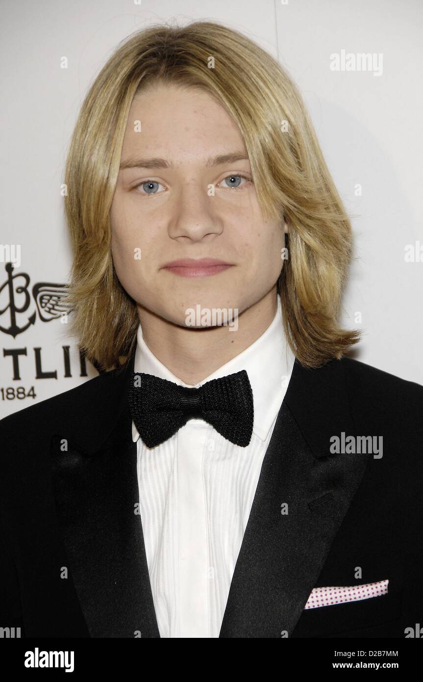 Lou Wegner at arrivals for Living Legends of Aviation Awards, Beverly ...