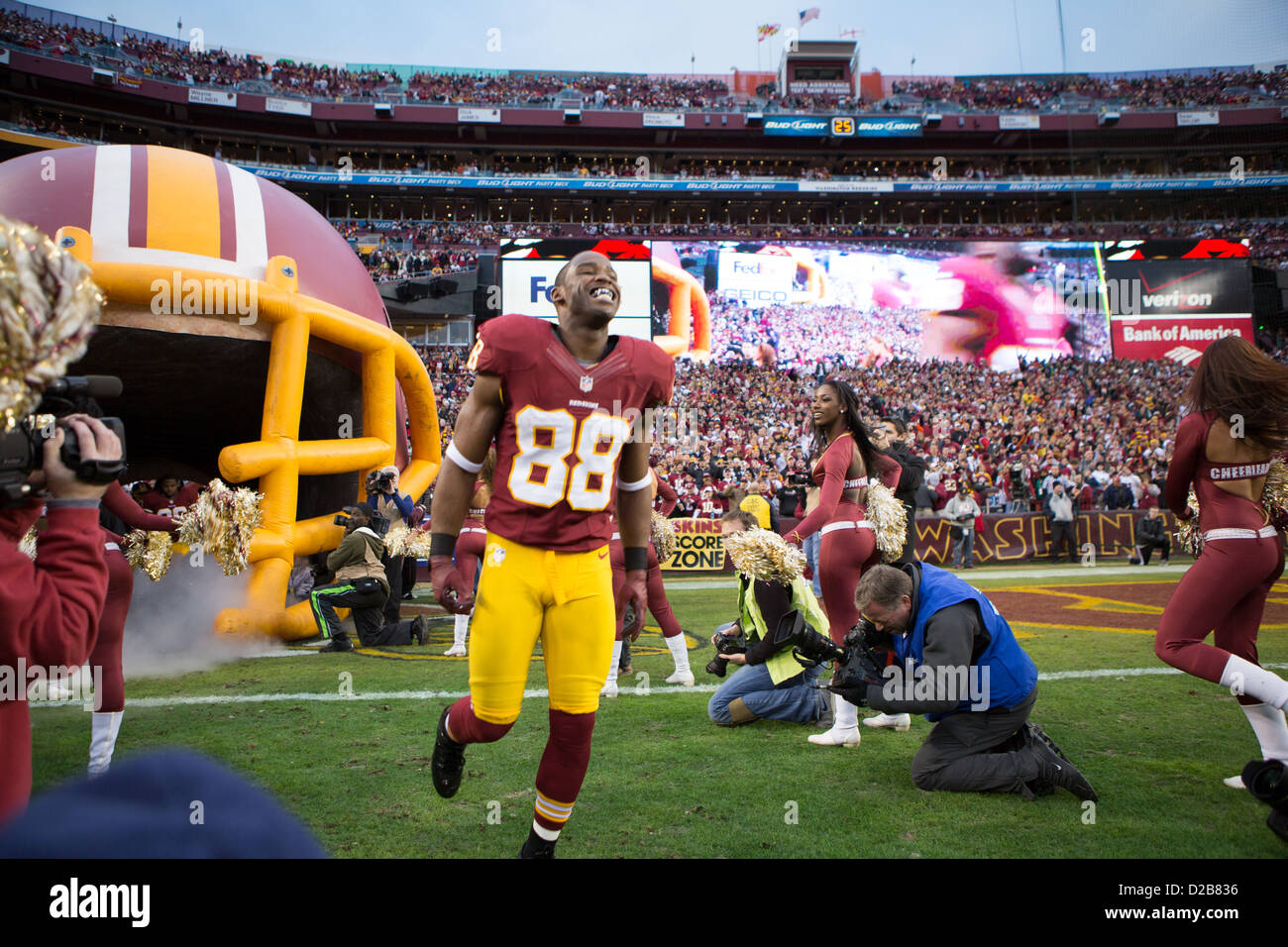 January 6th 2013, Washington Redskins, Pierre Garcon (88) runs out to ...