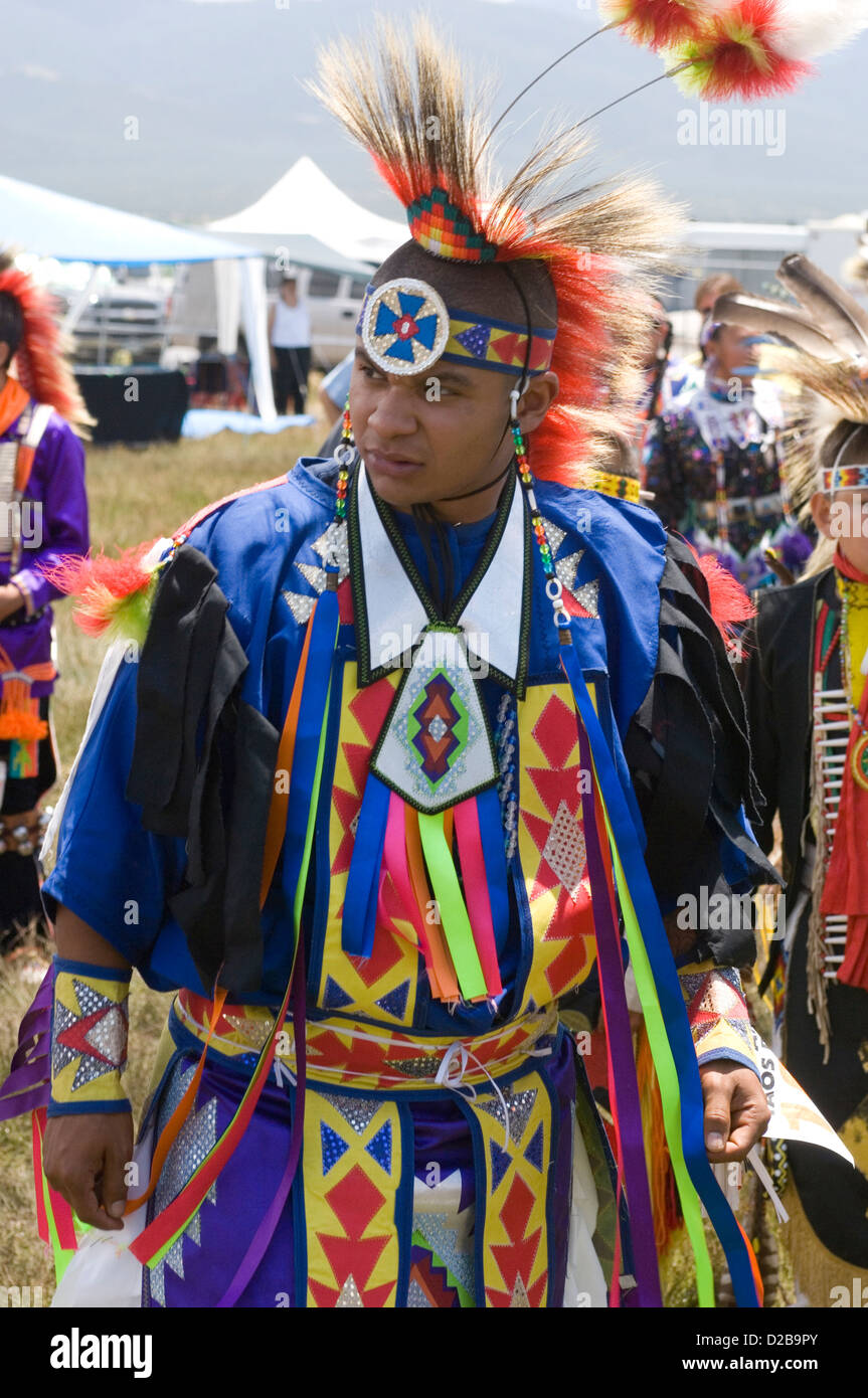 A Gathering North America'S Native People Meeting Dance Sing Socialize ...