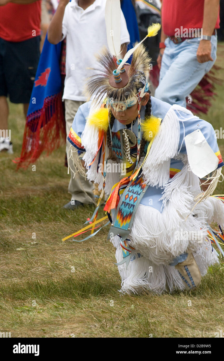 A Gathering North America'S Native People Meeting Dance Sing Socialize ...