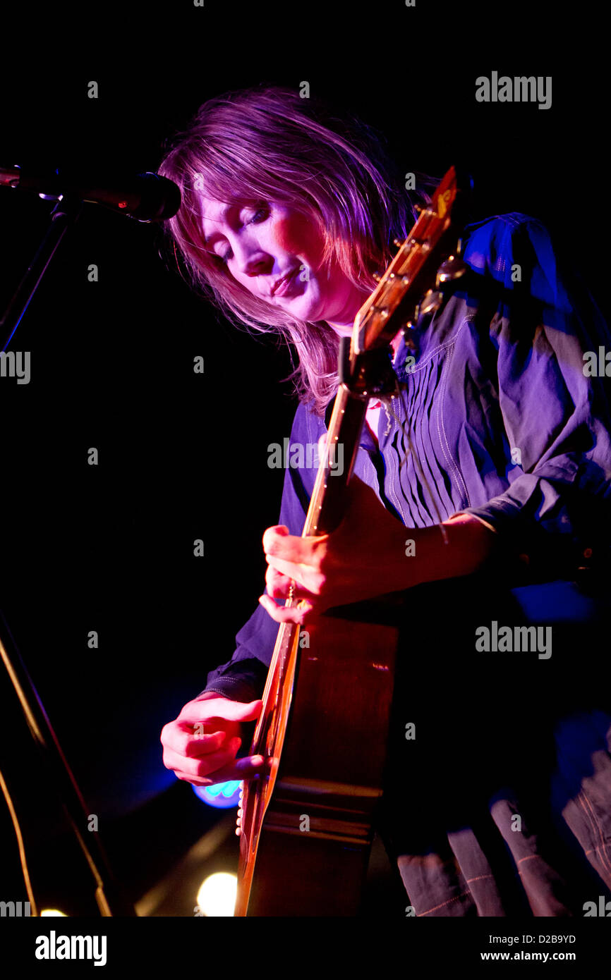 Beth orton concert hi-res stock photography and images - Alamy