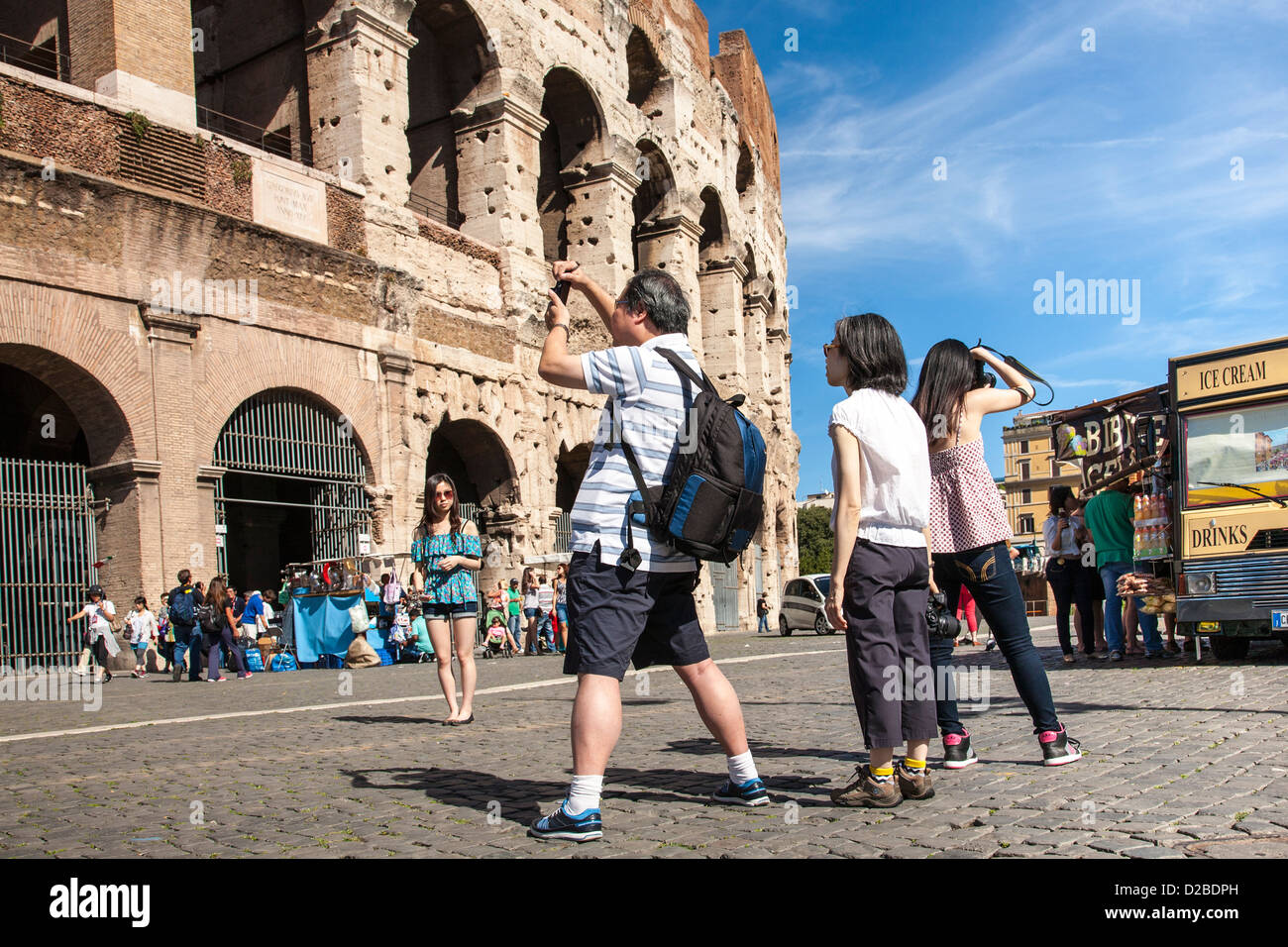 tourists at the Colosseum, Rome, Italy Stock Photo - Alamy