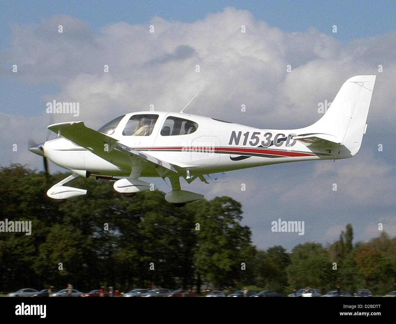 The 2000 Cirrus Design Corp SR20 is a light, single-engine aircraft ...
