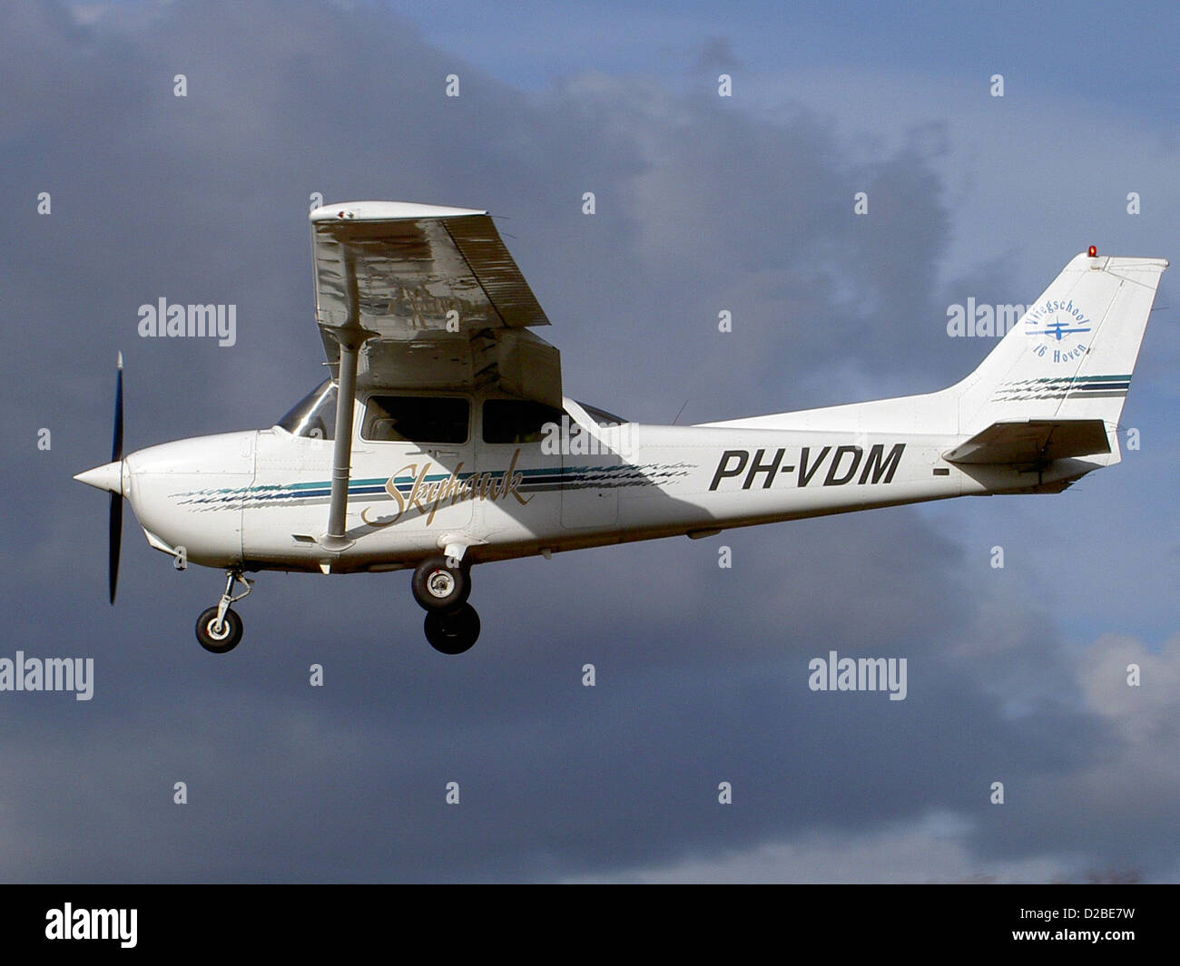 Cessna 172r hi-res stock photography and images - Alamy