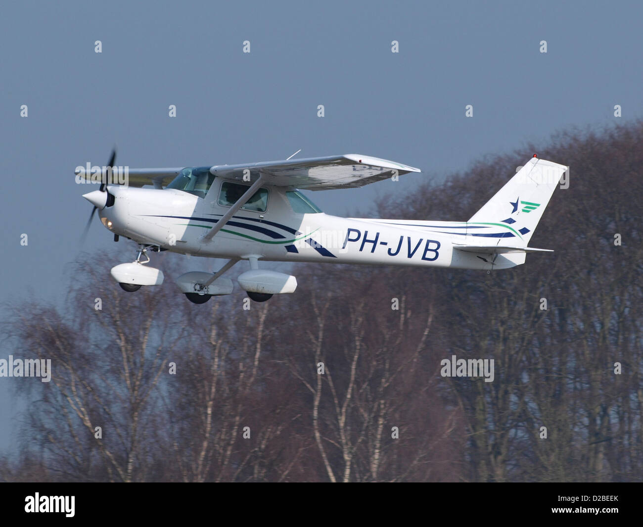 Cockpit cessna 152 light aircraft hi-res stock photography and images ...