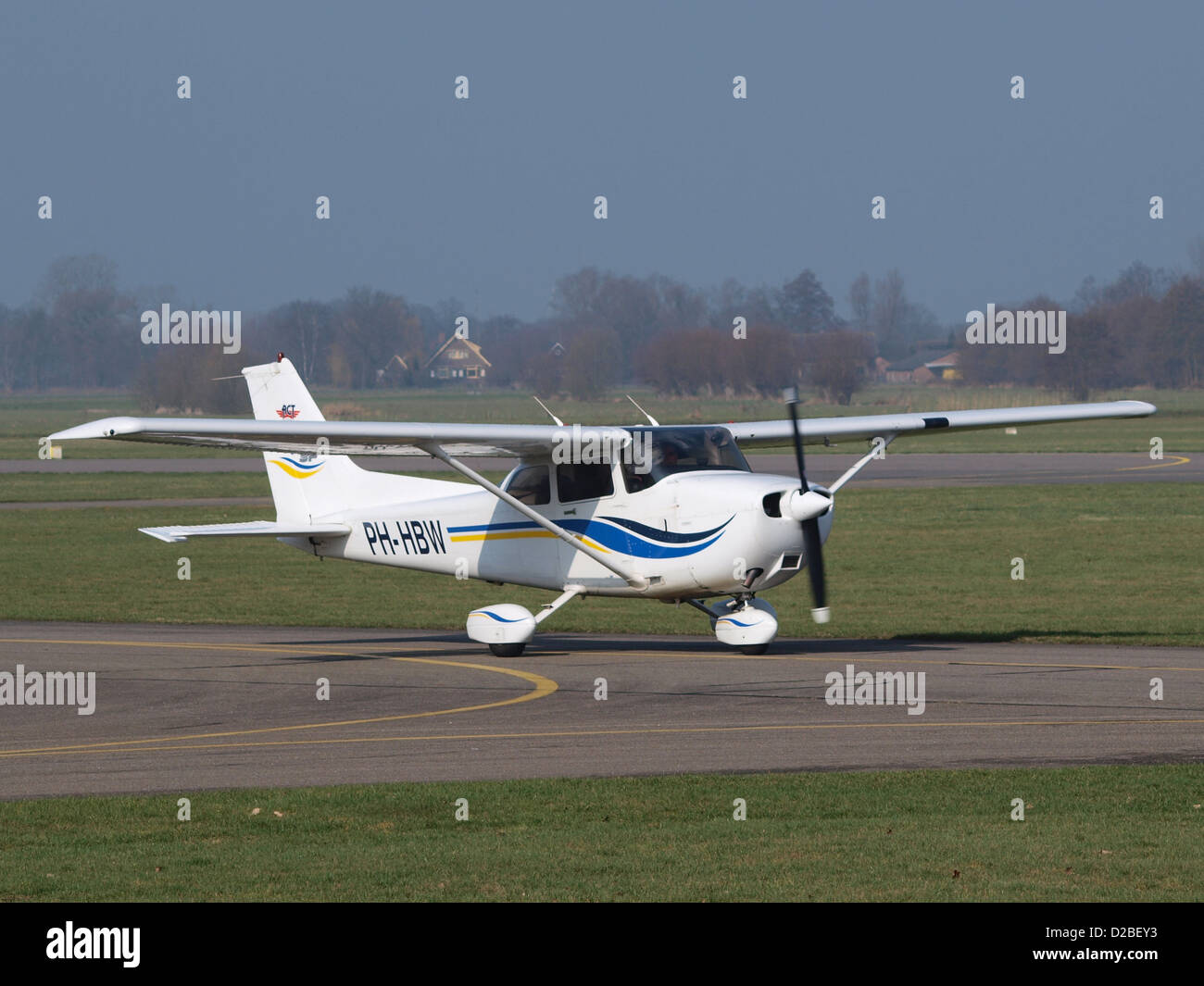 C172 Cessna Skyhawk High Resolution Stock Photography and Images - Alamy