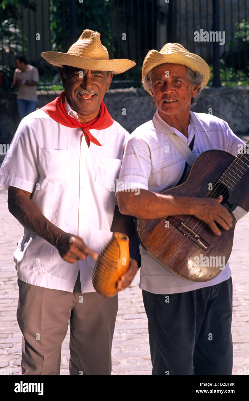 Portrait of musicians hi-res stock photography and images - Alamy