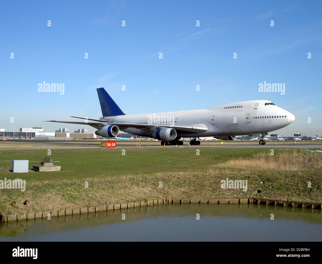 A Boeing 747-200 with registration N534MC, a commercial jetliner ...
