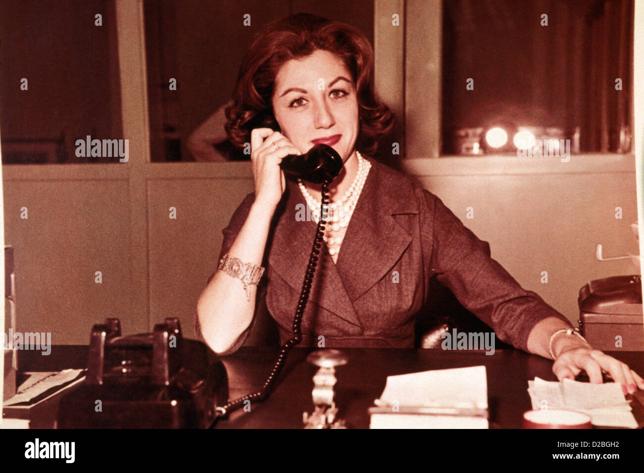 1950s secretary hi-res stock photography and images - Alamy
