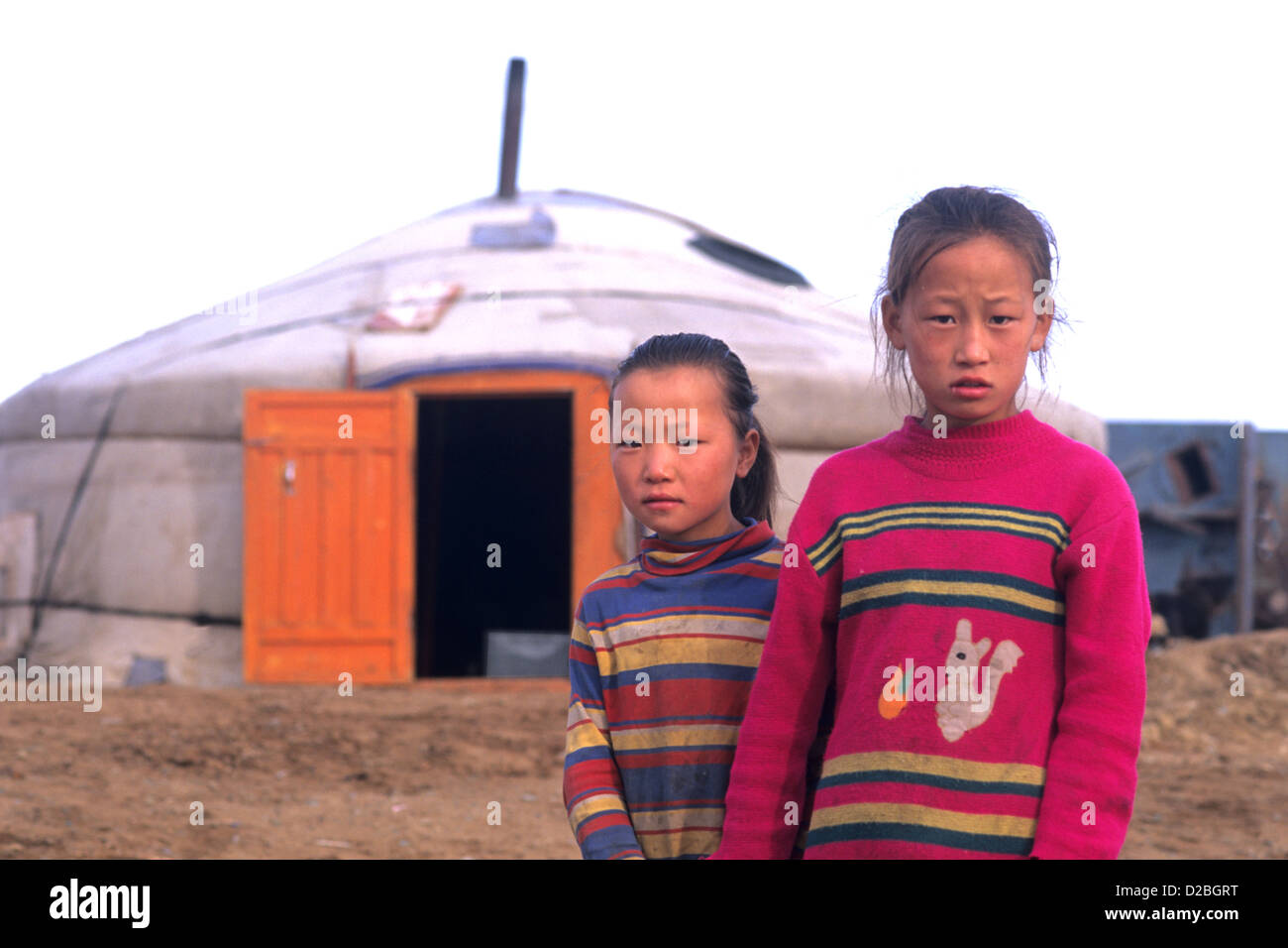 Nomadic girls standing next to a ger hi-res stock photography and ...