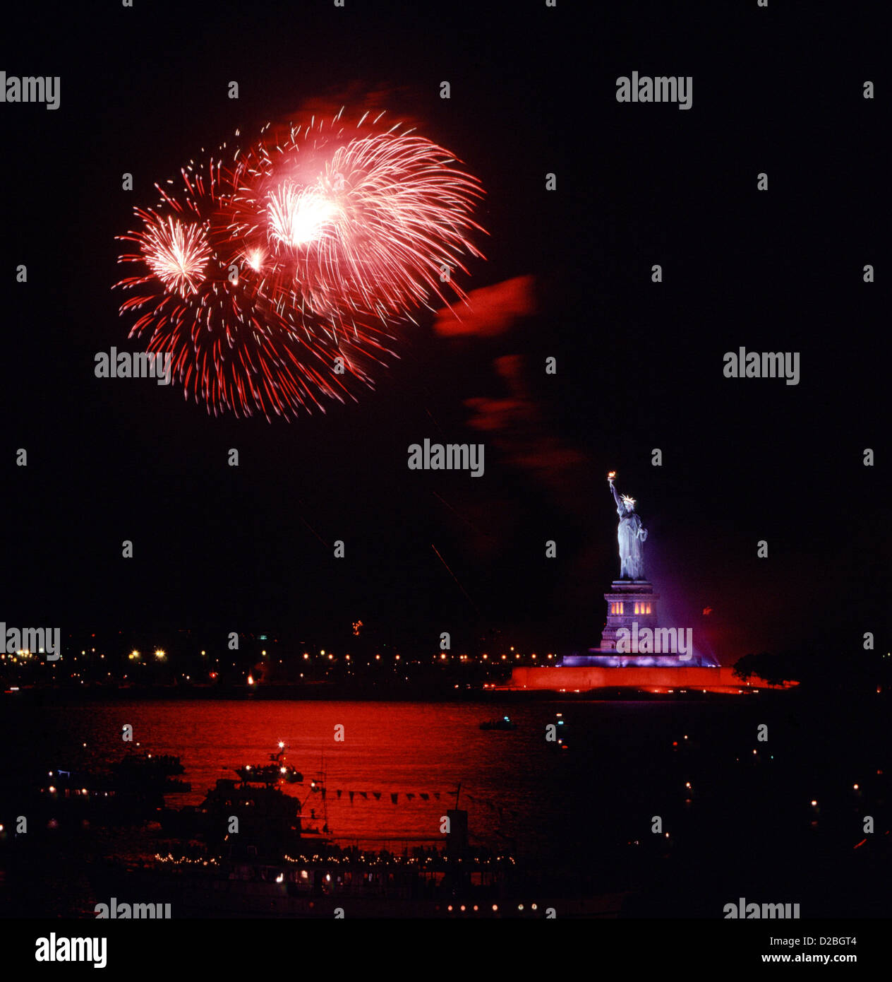 Statue of liberty celebration hi-res stock photography and images - Alamy