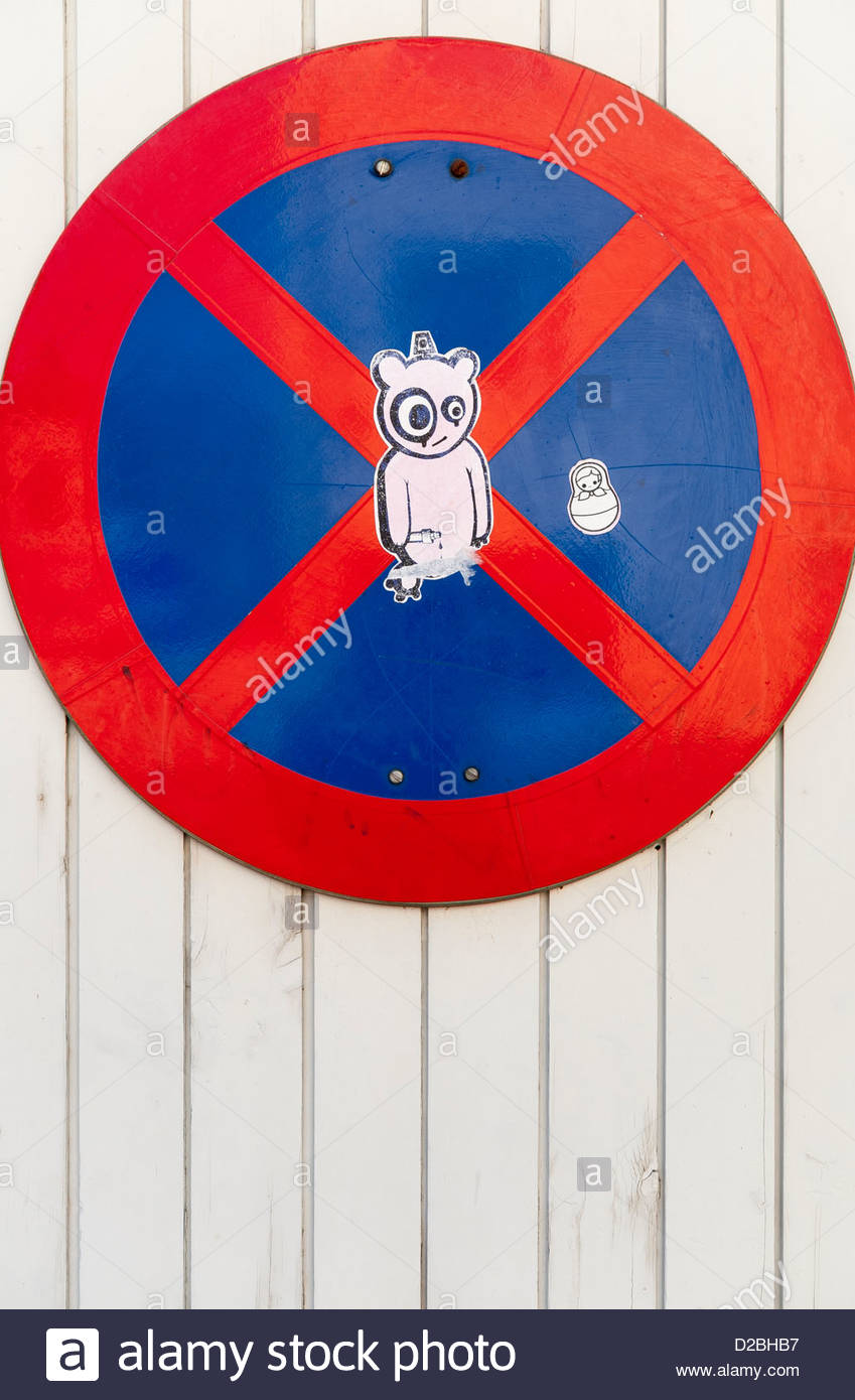 No Stopping Sign Clearway Sign Stock Photos & No Stopping Sign Clearway ...