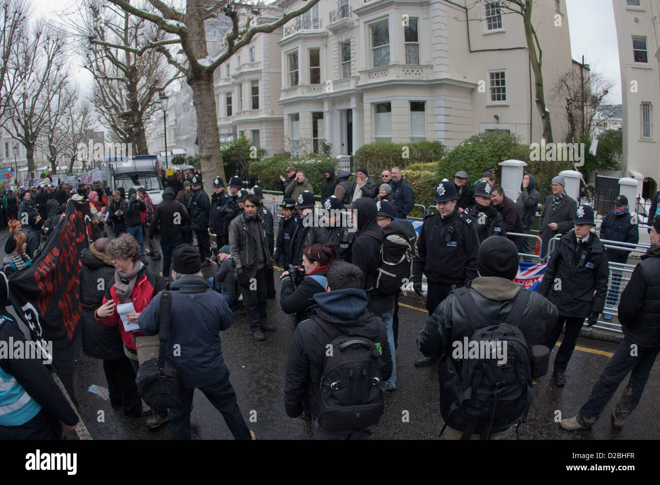 Opposing factions hi-res stock photography and images - Alamy