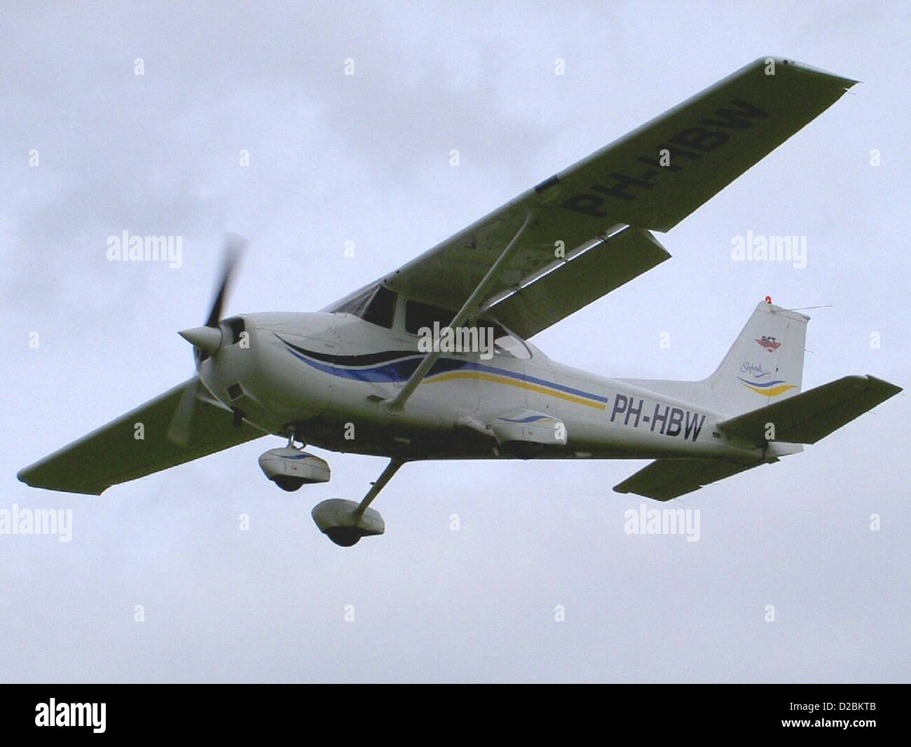The Cessna 172S PH-HBW is a popular single-engine aircraft, often used ...