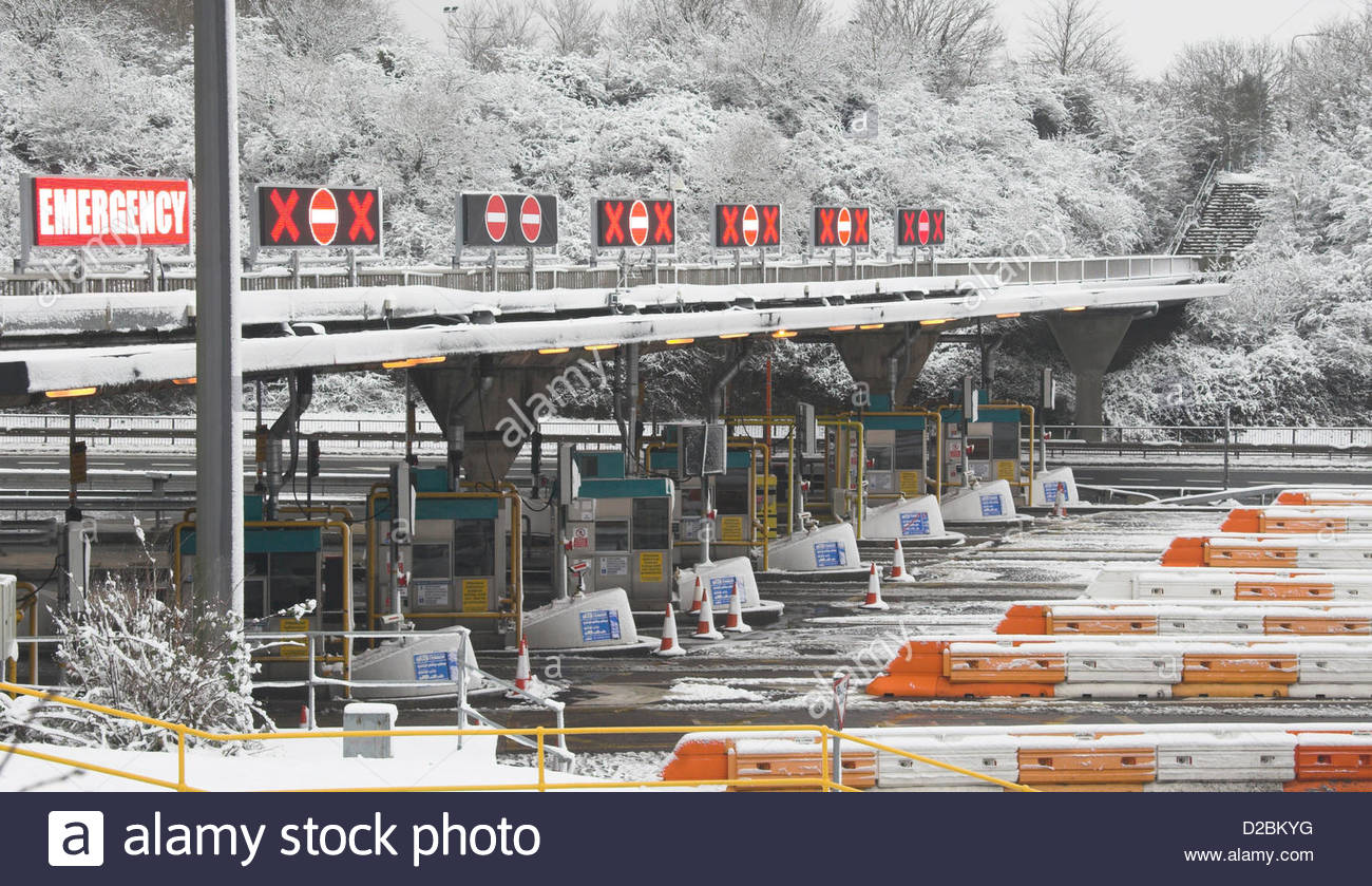 Bridge Closed In Bad Weather High Resolution Stock Photography and ...