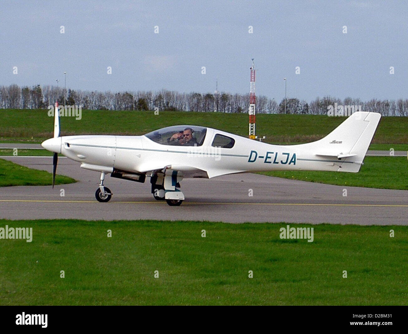 The Lancair 235-1705 D-ELJA is a light, single-engine aircraft based at ...