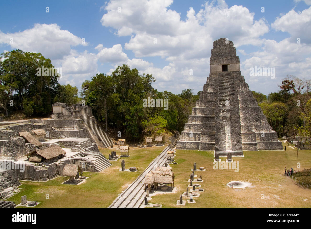 Guatemala tower gran plaza tikal hi-res stock photography and images ...