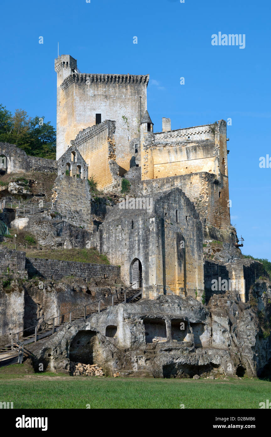 Chateau de commarque hi-res stock photography and images - Alamy
