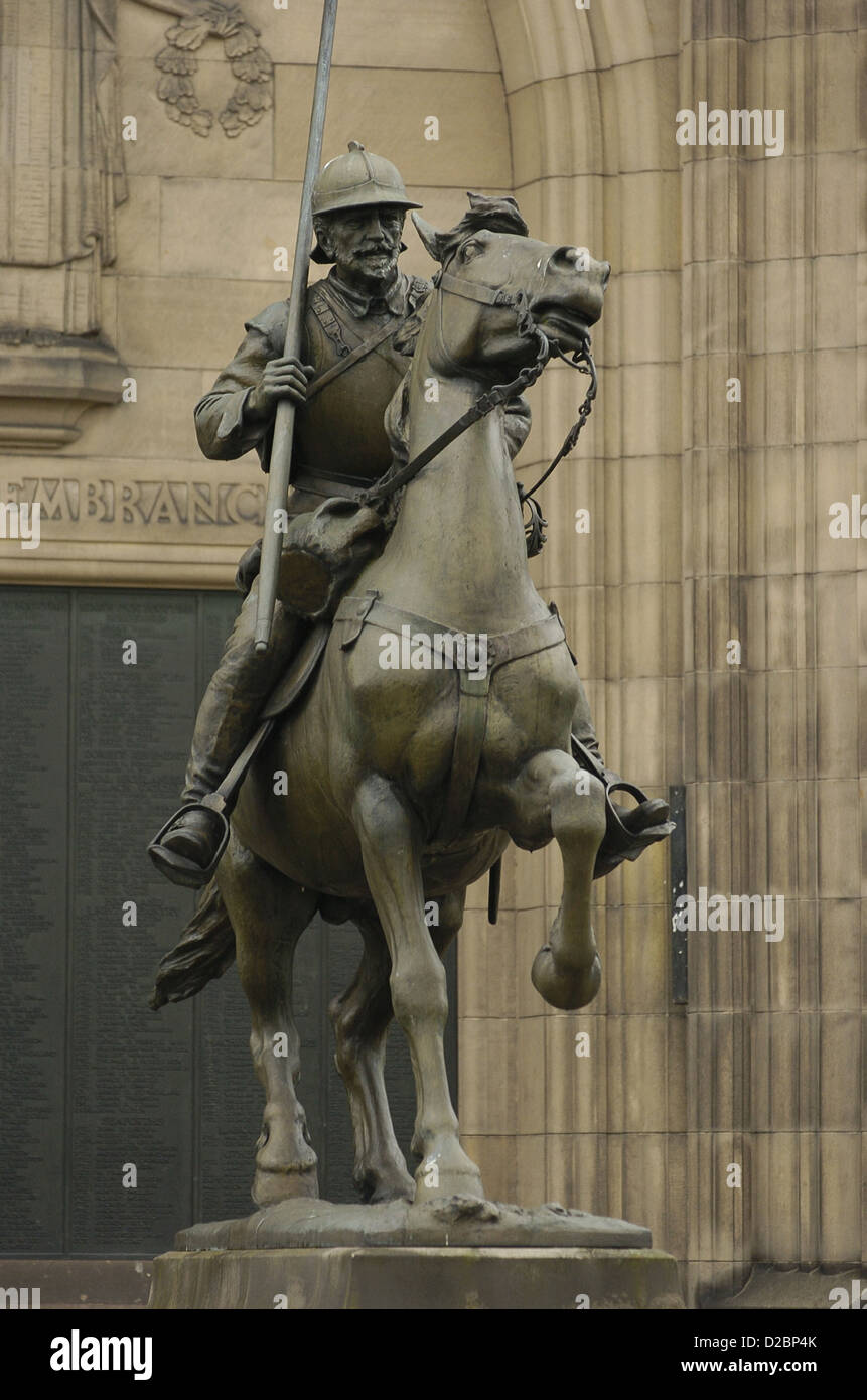 sculptor Thomas John Clapperton ,pictured statue at the Remembrance ...